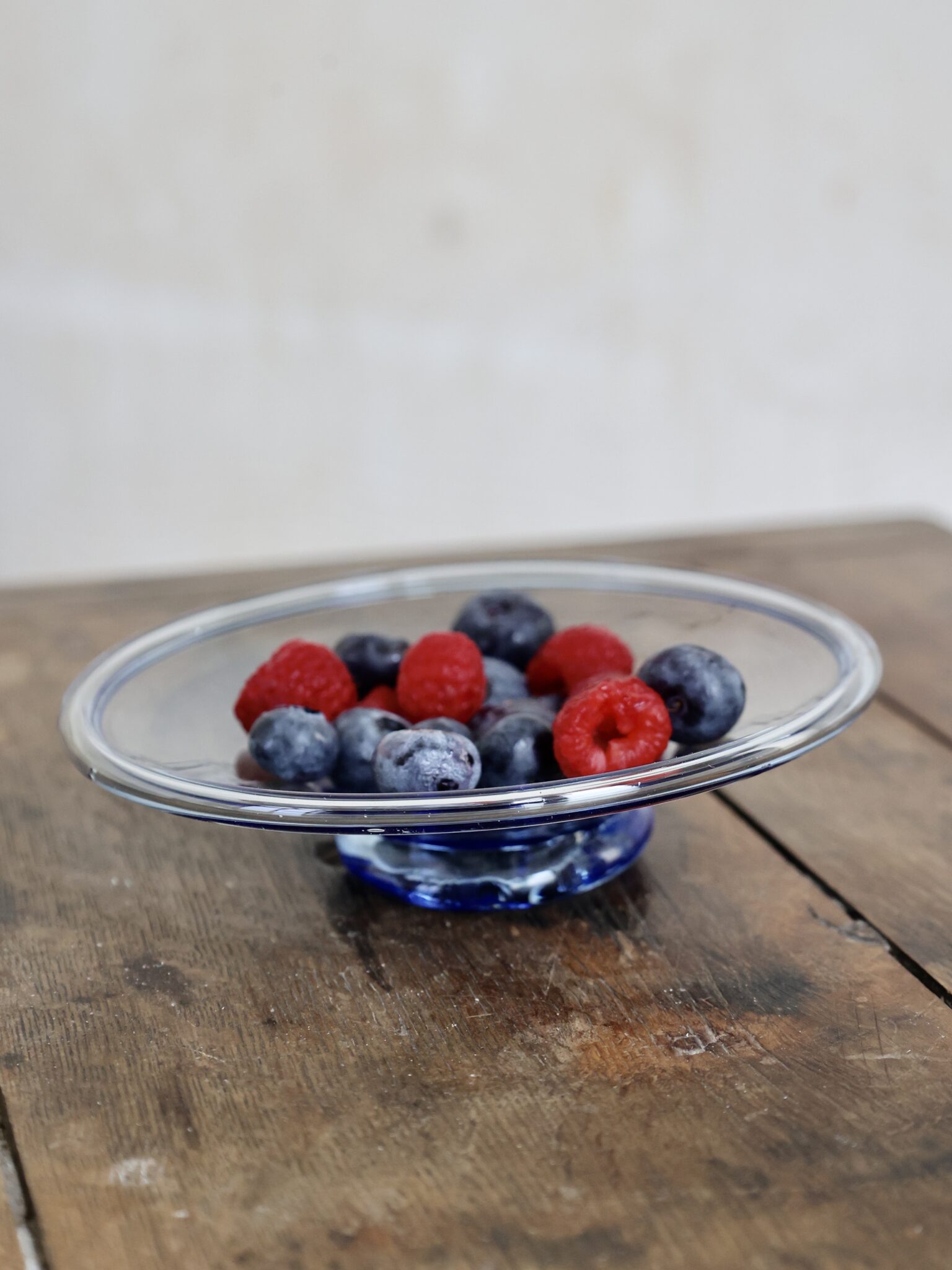 Tapas Light Blue - La Soufflerie - Mouth-blown recycled glass